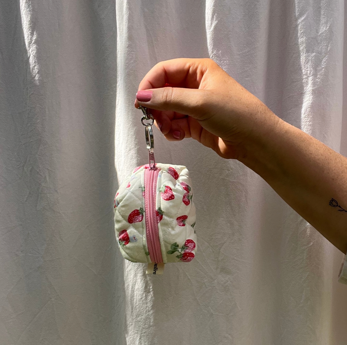 Strawberry Dream Micro Keychain – valiroma